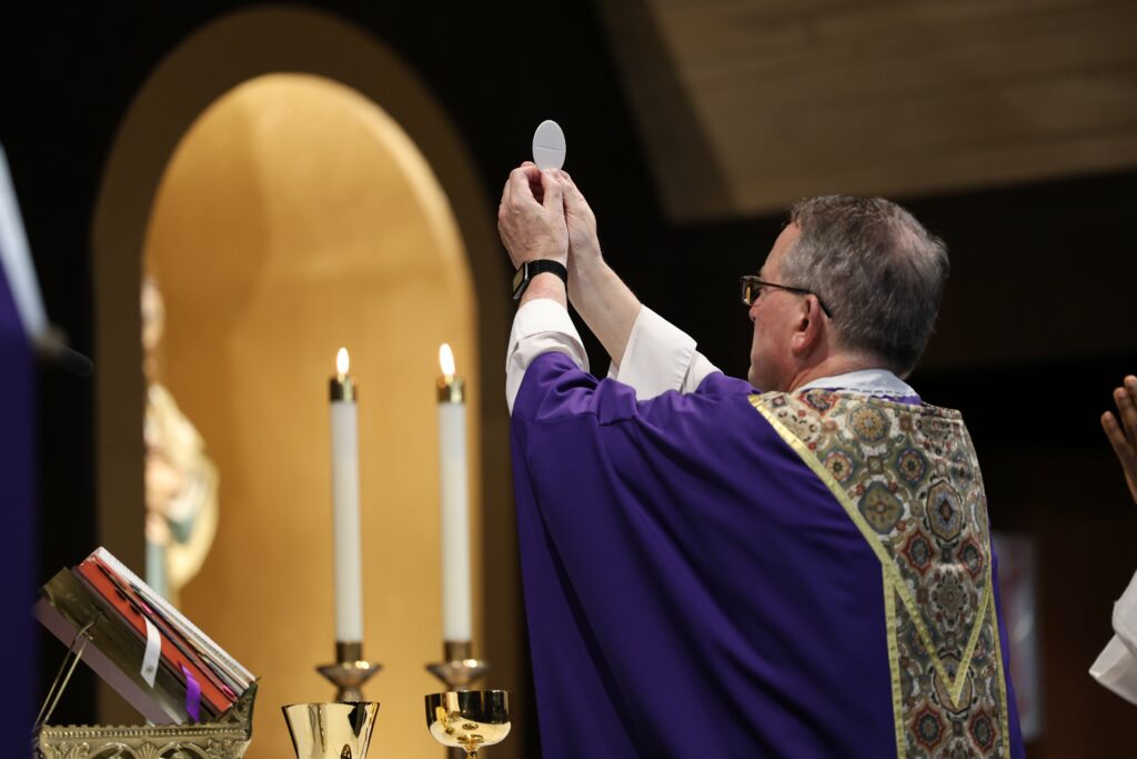Catholic Silent Retreat | Apostolate for Family Consecration